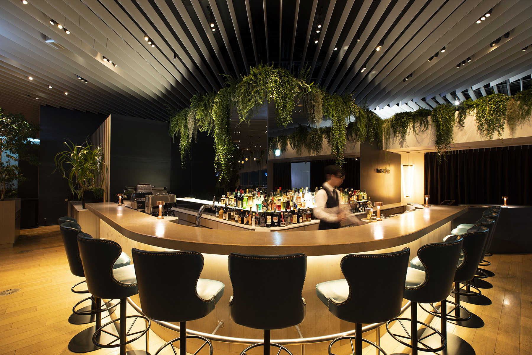 THE MOON Restaurant - PORTA Co.,ltd