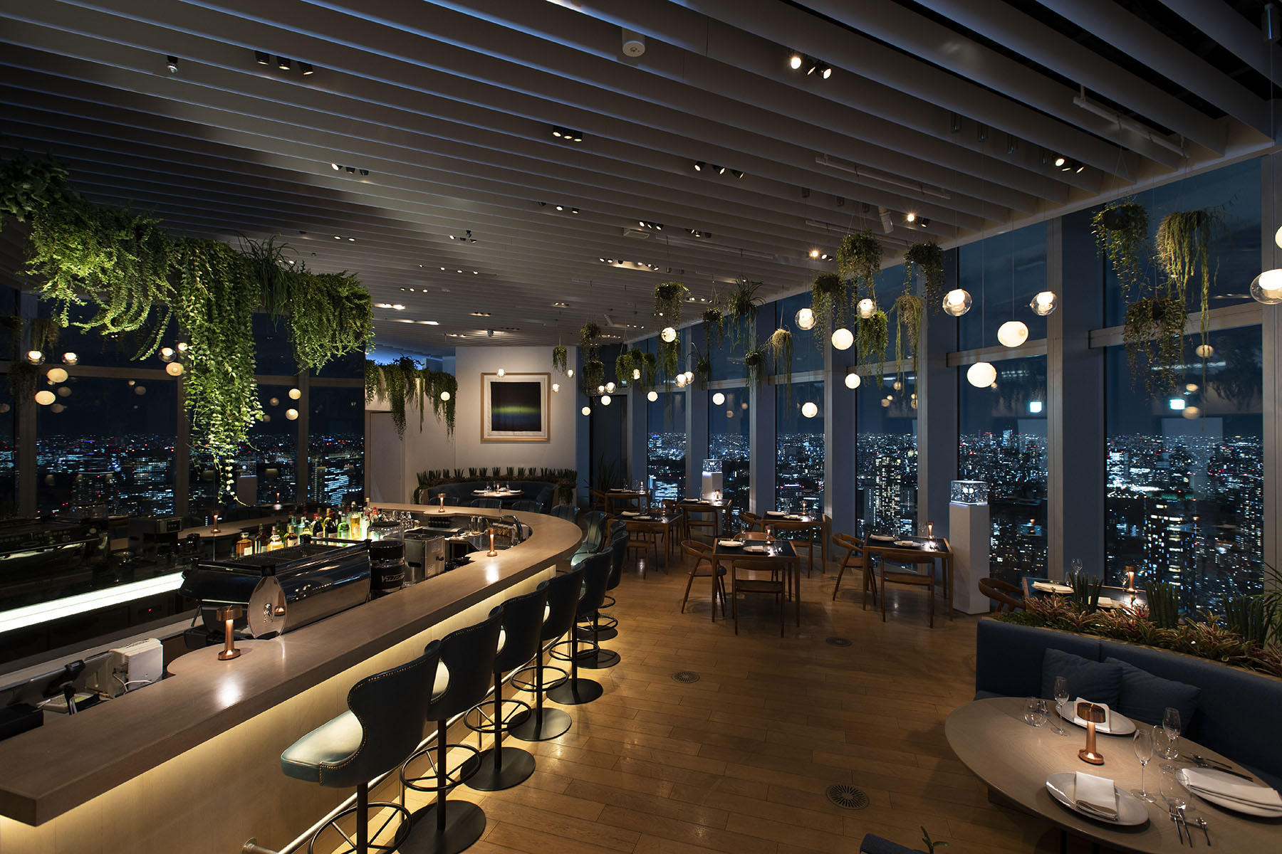 THE MOON Restaurant - PORTA Co.,ltd